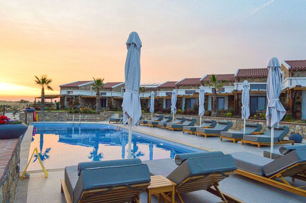 Akrolithos Luxury Suites - Халкидики