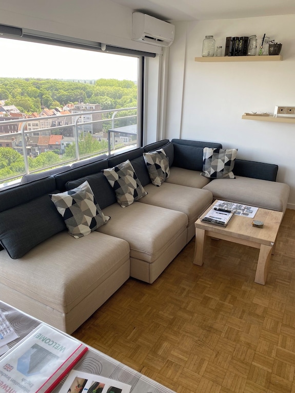 Jacuzzi, 5min City Center, Free Parking, Nice View - Antwerp