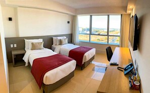 Quarto Executivo, 2 camas individuais, não fumadores | Minibar, cortinas/cortinados opacos, roupa de cama fornecida