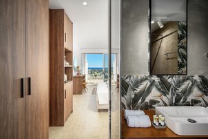 Quarto Duplo Deluxe | Camas de colchão viscoelástico, quartos insonorizados, Wi-fi grátis 