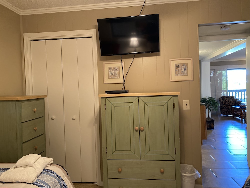 Resort View - Tennis Villas B04 Is Brought To You By Osrp - Hilton Head Island, SC