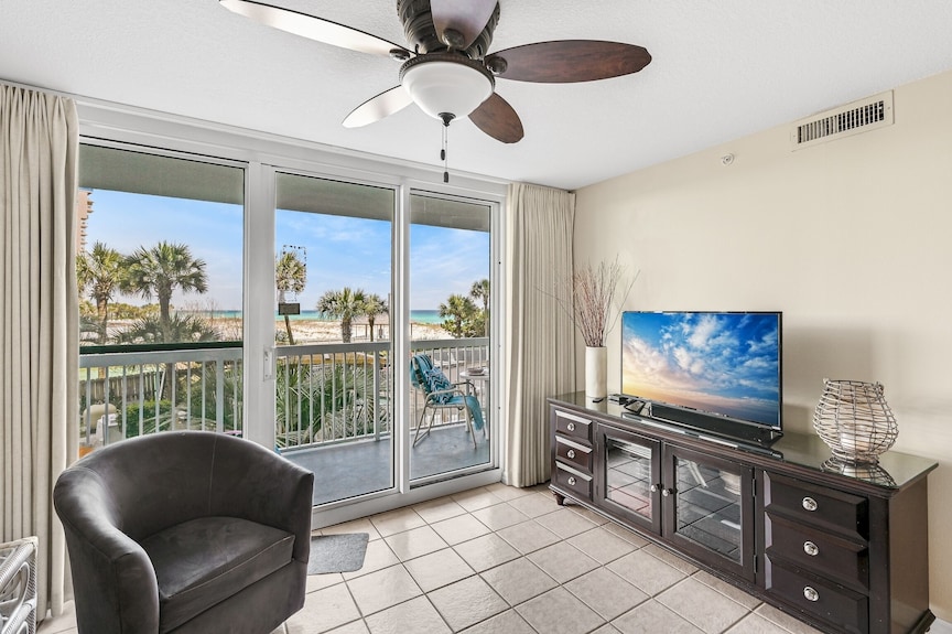 ️Pelican Beach 215 - Beach Blessing | Gulf Views | 3 Pools️ - Destin, FL