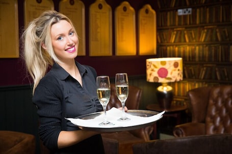 Bar (na propriedade). Lanhydrock Hotel and Golf Club