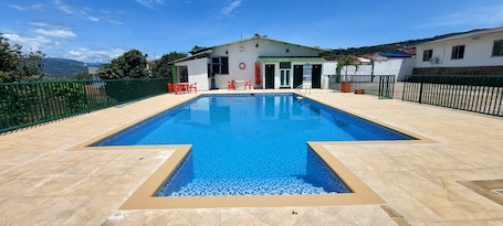 Piscina externa