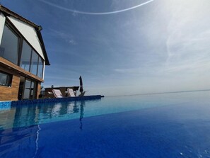 Vila (Triplex One Bedroom villa with swimmi) | Fachada
