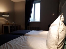 Quarto Duplo Comfort, vista para o jardim | Wi-fi grátis 