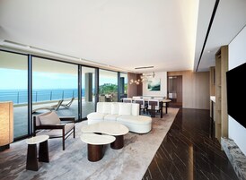 Club Presidential Suite Ocean View (Club access for 4) | Vista do quarto