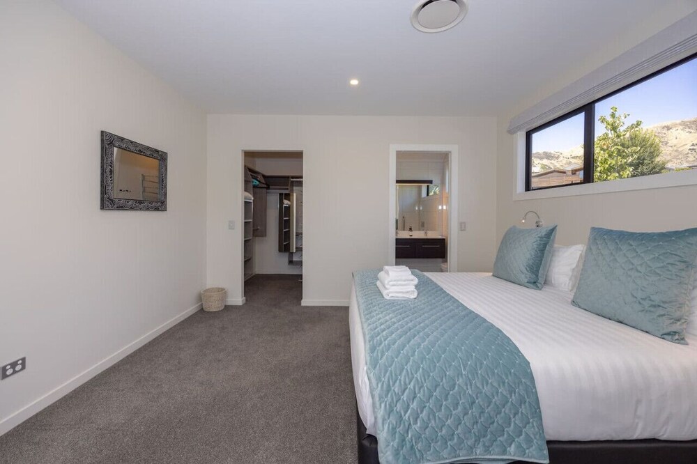 Wanaka's Oasis Escape - Wanaka