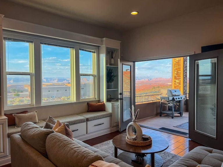 The Cliff Dweller - Peaceful Escape, 50-mile Views - Page, AZ