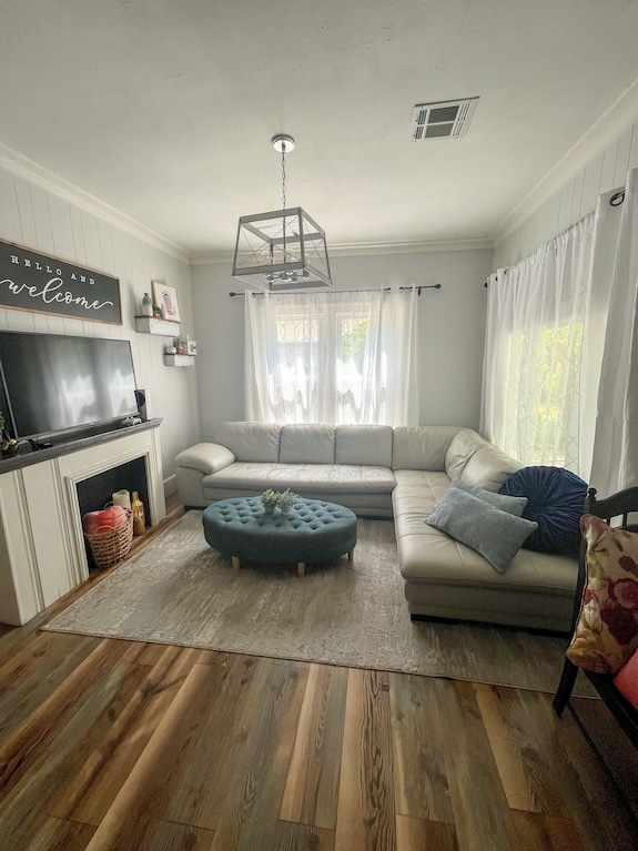 Mainly Yours - Broken Arrow Rose District - Broken Arrow, OK