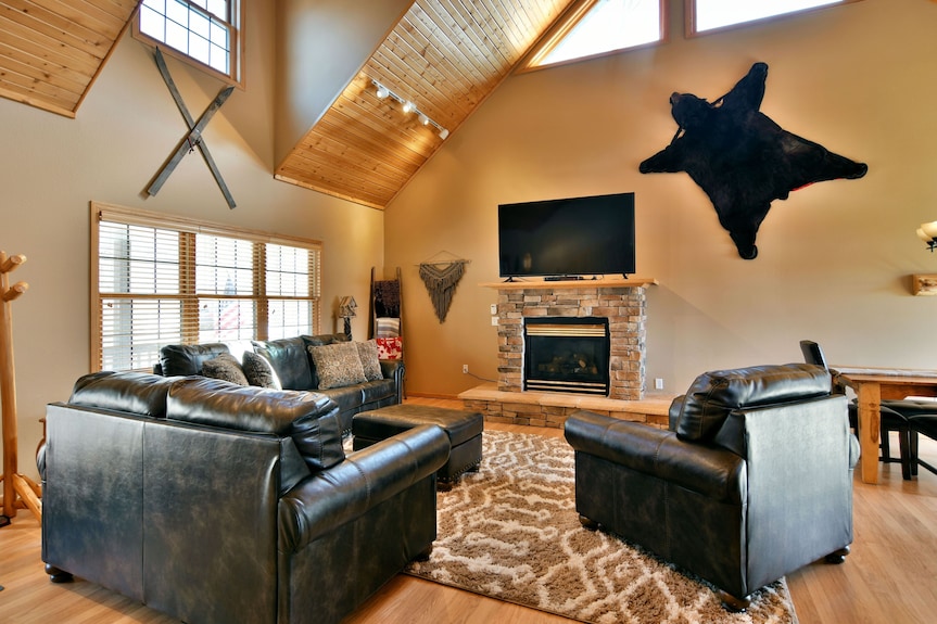 Spacious Cabin For Any Type Of Get Away! Minutes Away From Dozens Of Activities! - 위스콘신