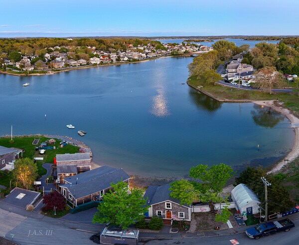 The Onset Beach Compound-cape Cod Beach Resort & Oceanic Habitat - Cape Cod, MA