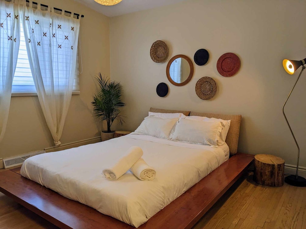 Spacious Convenient Place, 10 Min From Downtown - Brossard