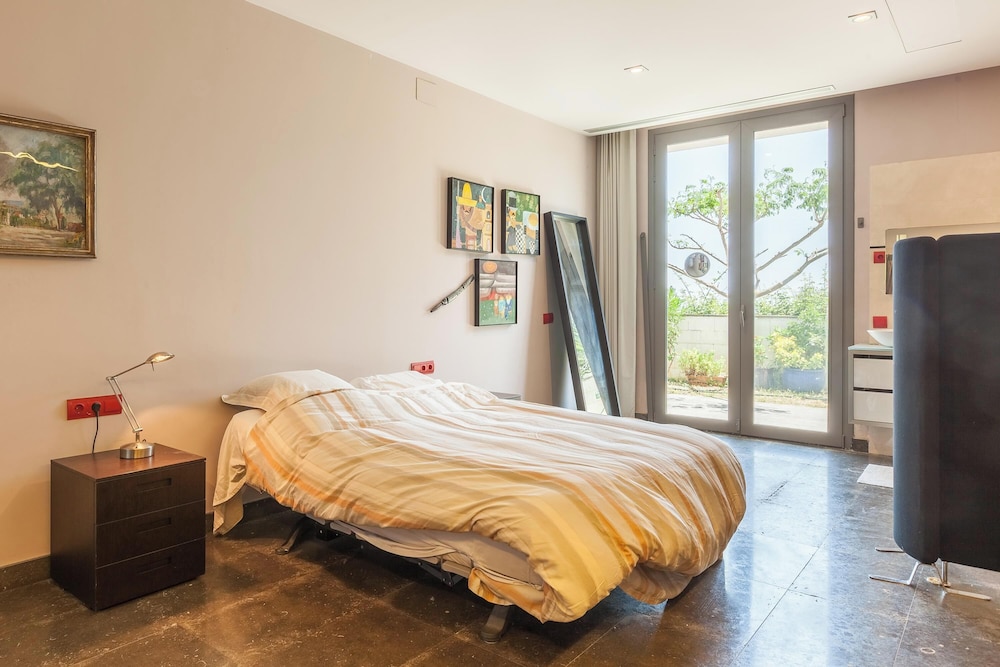 Ferienhaus Maryse Mit Meerblick, Beheiztem Pool Und Wlan - Sitges