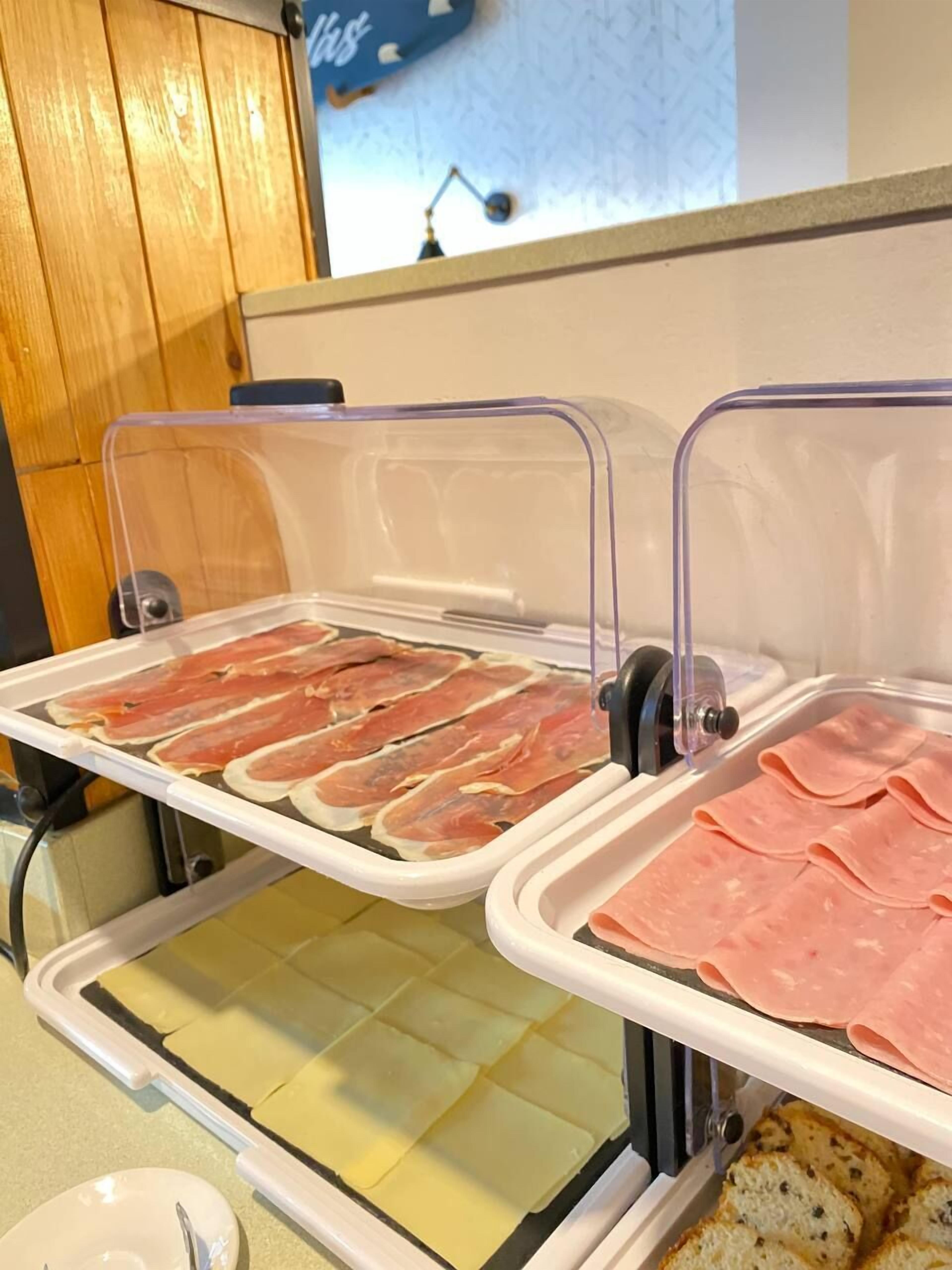 Pequeno-almoço tipo buffet diário incluído 