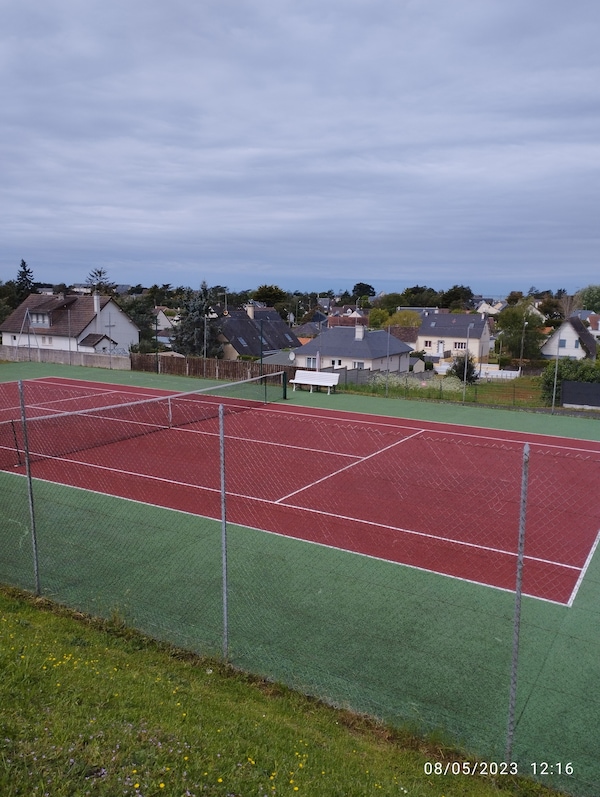 Quiet Studio With Unobstructed View, 10-minute Walk To The Beach. - Jullouville