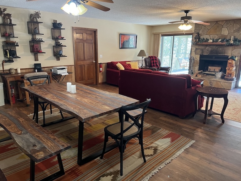 5 Minutes To Helen Center, Hot Tub, On Creek With Waterfall - Helen, GA