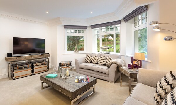 Skyfall, Pet Friendly, With A Garden In Bowness-on-windermere - Bowness-on-Windermere