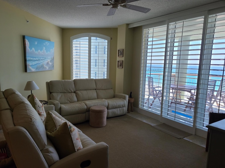 7th Floor 2 Bedroom 2 Bath Oceanfront Condo At Beach Colony West. - Navarre Beach, FL