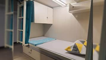 Dormitório Partilhado Básico, em dormitório misto | Roupa hipoalergénica, roupa de cama fornecida