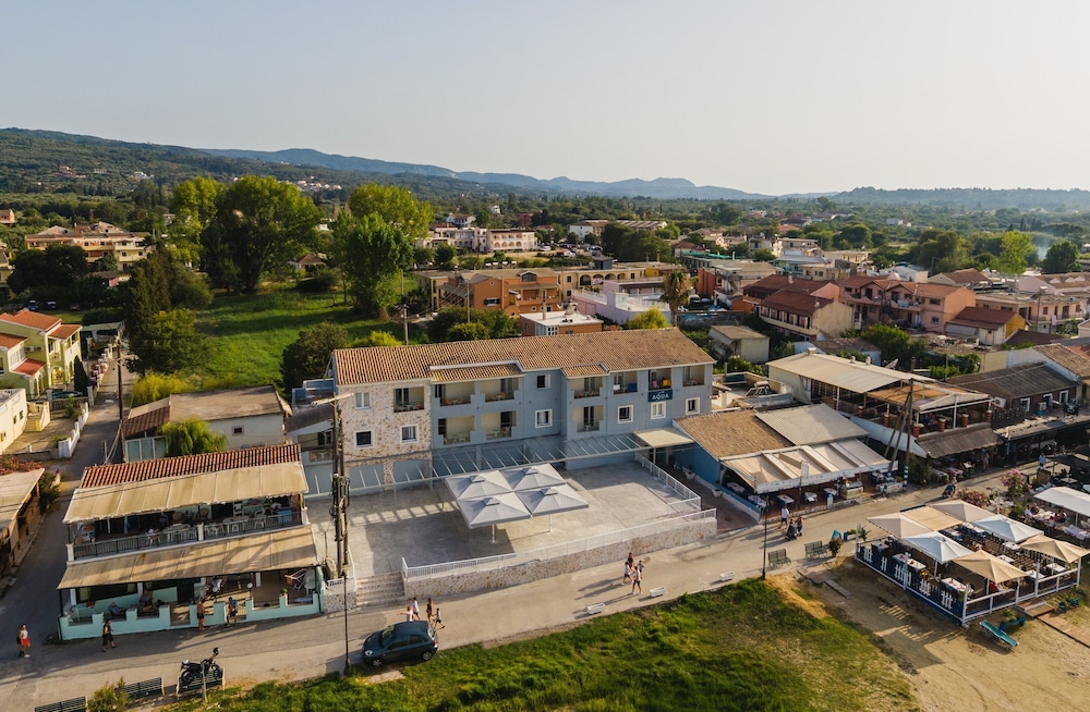 Aqua Luxury Suites Roda - Corfu
