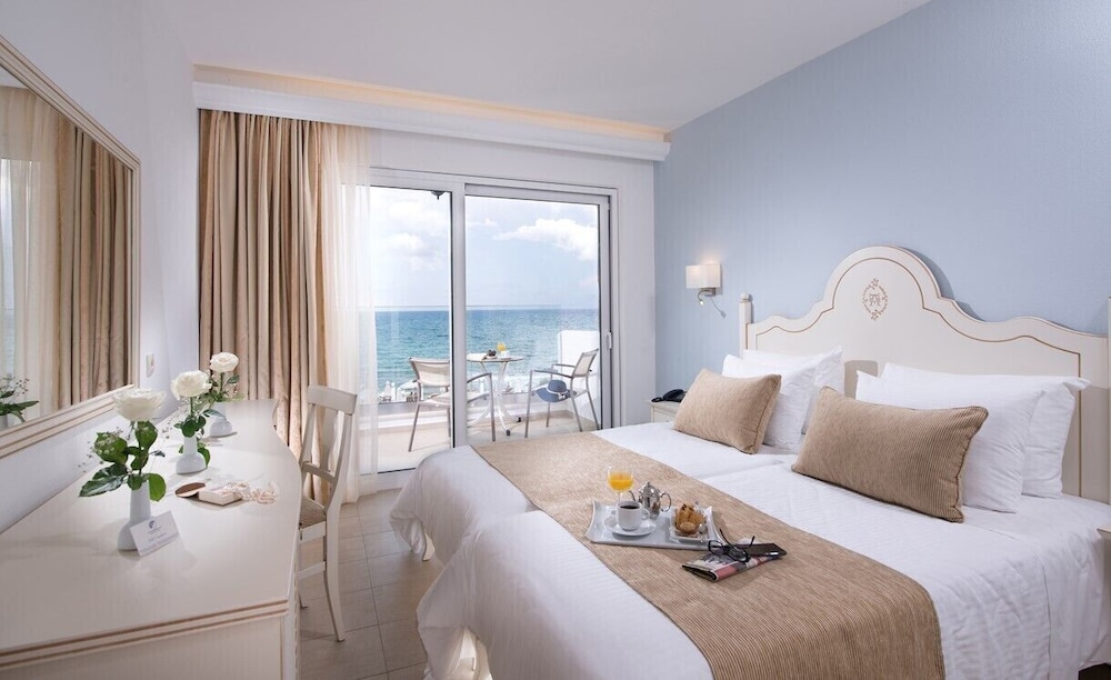 Alexander Beach Hotel & Village Resort, The Quiet, Green Beach Front Oasis Malia - Kreta
