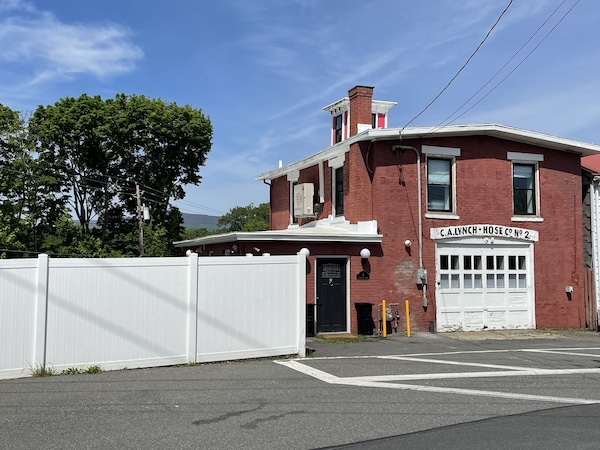 Casa Fuego Catskills - Historic Fire House - Germantown, NY