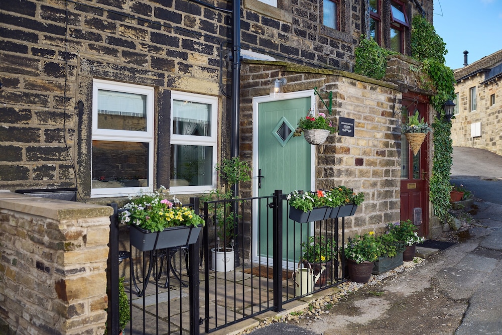 Chimney Cottage - Holmfirth