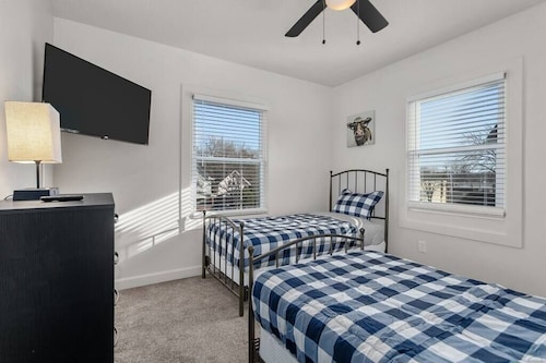 Amazing 6 Bdrm Home/downtown Kc/near Plaza/umkc - Kansas City