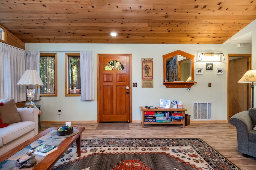 Large Cabin, Big Trees State Park, W/deck/movie-theater/game-rooms/dog Friendly - Califórnia