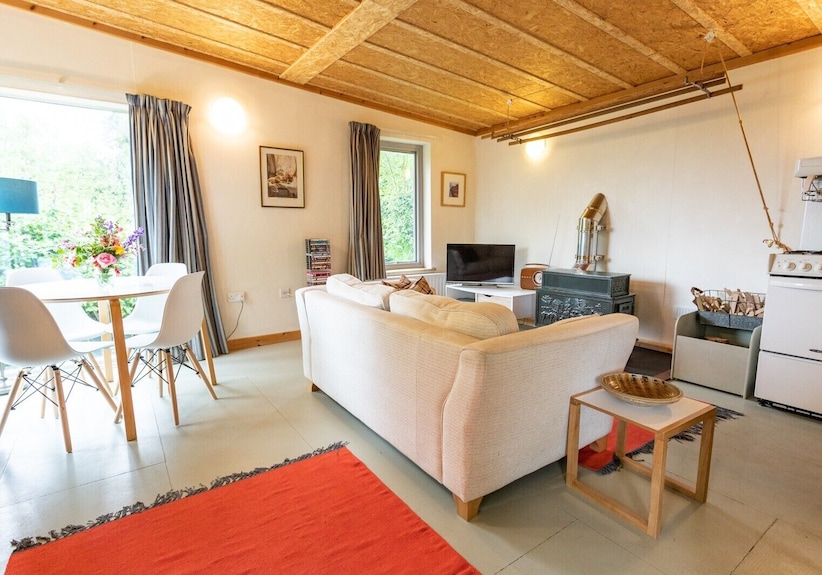 A Gorgeous Hideaway Perfect For Two, Close To The Coast - Wales