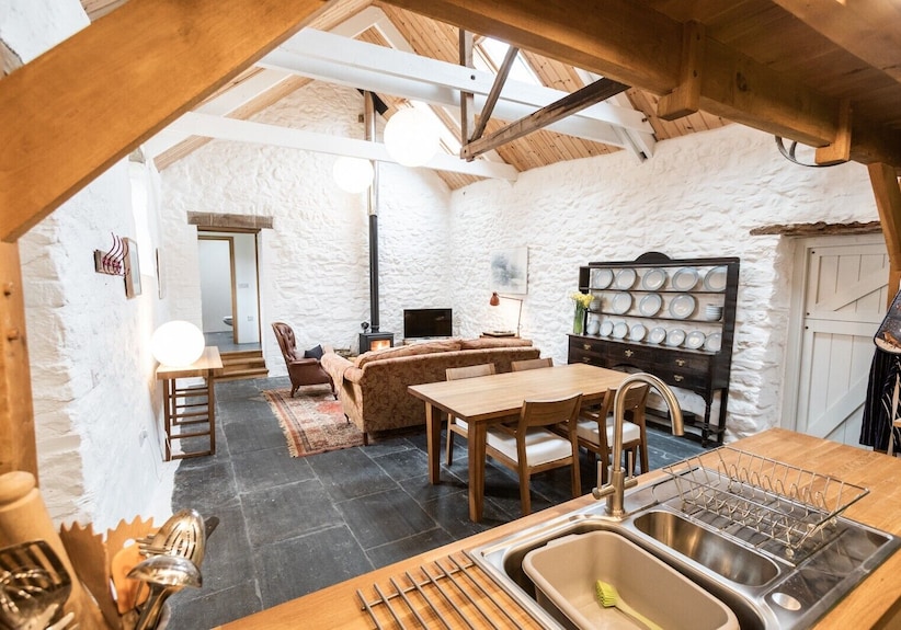 A Beautiful Rare Find With Beautiful Walks. - Ceredigion