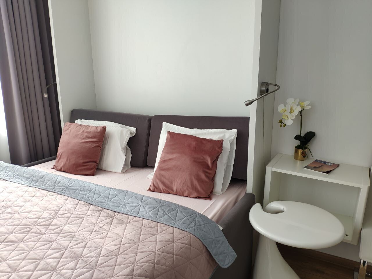 Roupa de alta qualidade, com decoração personalizada, Wi-fi grátis 
