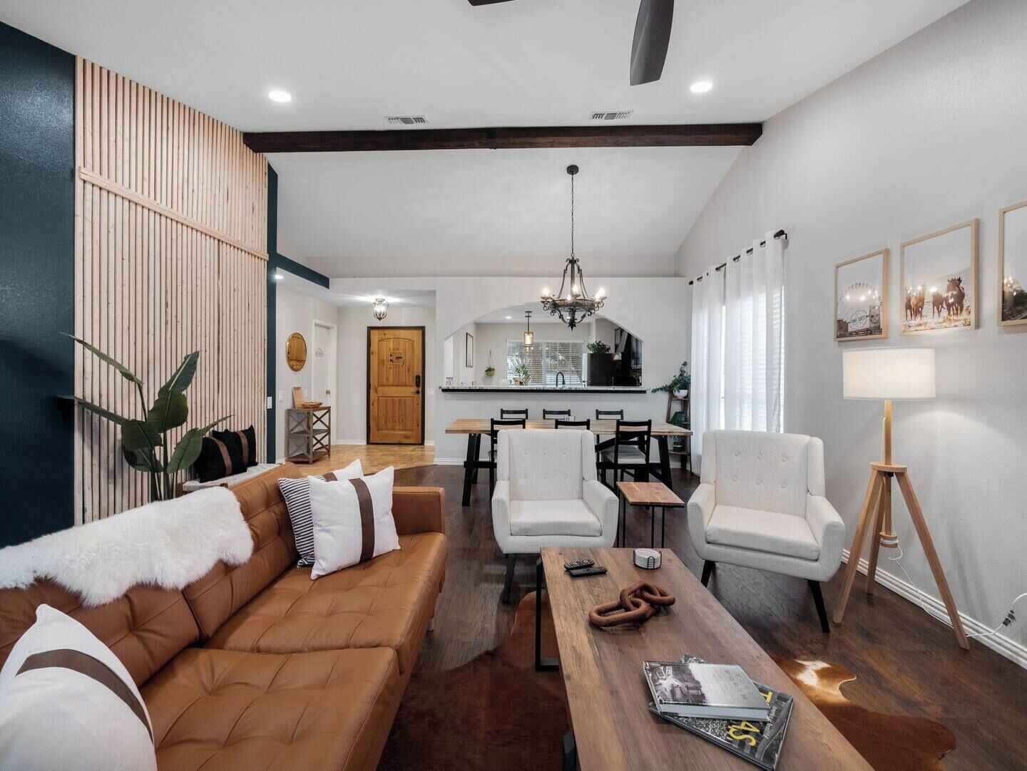 Casa Amigos / Cozy Rustic Modern Home - Fort Worth, TX