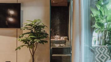 Quarto luxo, banheira de imersĂŁo (Balcony) | Banheira de hidromassagem particular