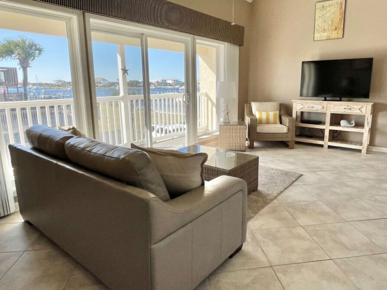 Sand Dollar W208 Quiet Beach Getaway! Lowest Rates Of The Season! - Pensacola Beach, FL