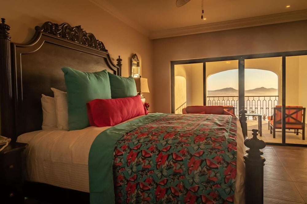 Luxurious Retreat Resort W/ Stunning View & Exclusive Amenities. - Cabo San Lucas