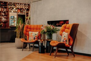 Área de estar no saguão