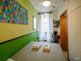 Apartamento, 1 quarto, banheiro privativo | Vista do quarto