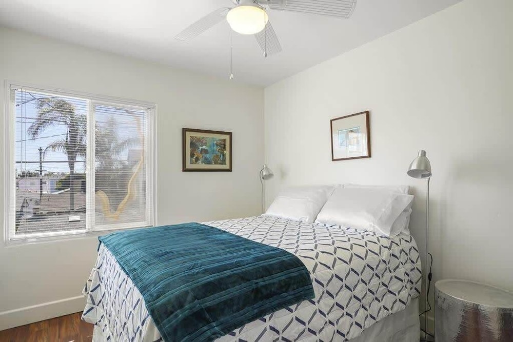 Ben's Beach Bungalow 5, Cheery Mission Beach 1br! - La Jolla, San Diego