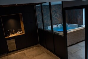 Suíte luxo, banheira de imersão | Spa | Sauna seca