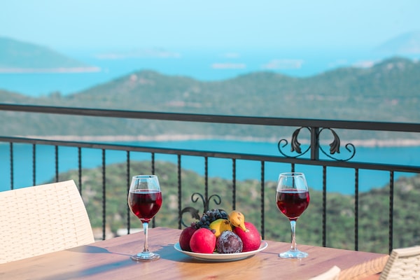 Deniz Manzarali Terasli 2+1 Aile Dairesi | Lençóis de algodão egípcio, roupa de alta qualidade