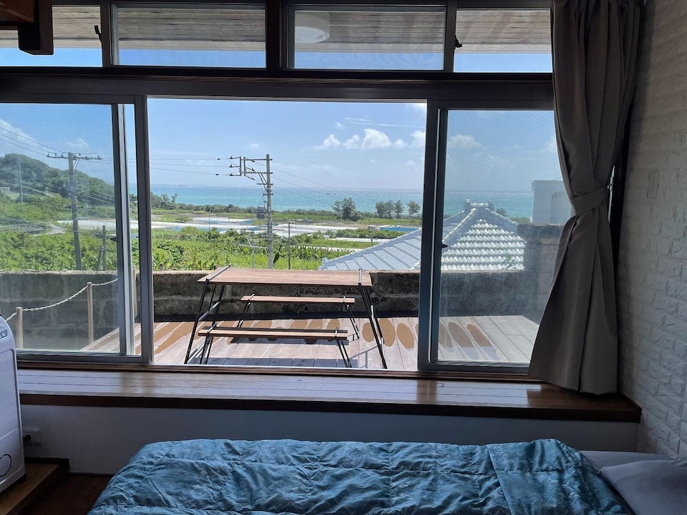 Oyakawa Cape Chinen And Hyakuna Beach Are Close / Nanjo Okinawa - Nanjo