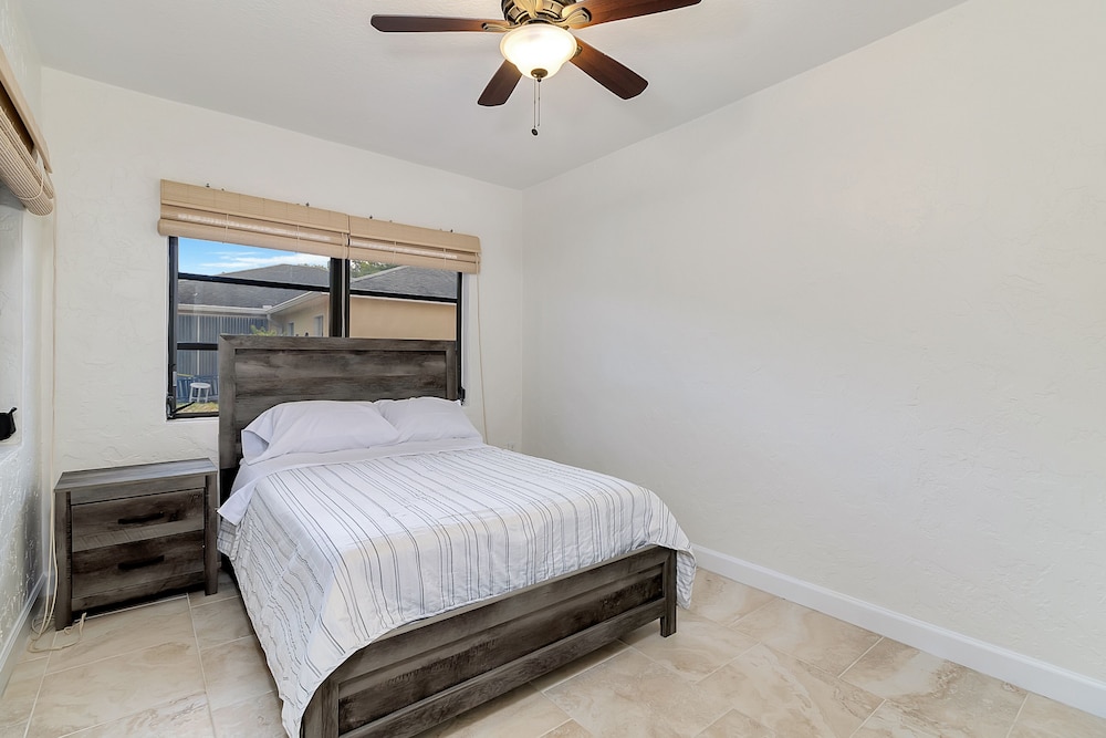 Escape To Paradise In Gulf Coast Stunning Home - Port Charlotte, FL