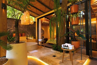 awā Beachfront Hotel