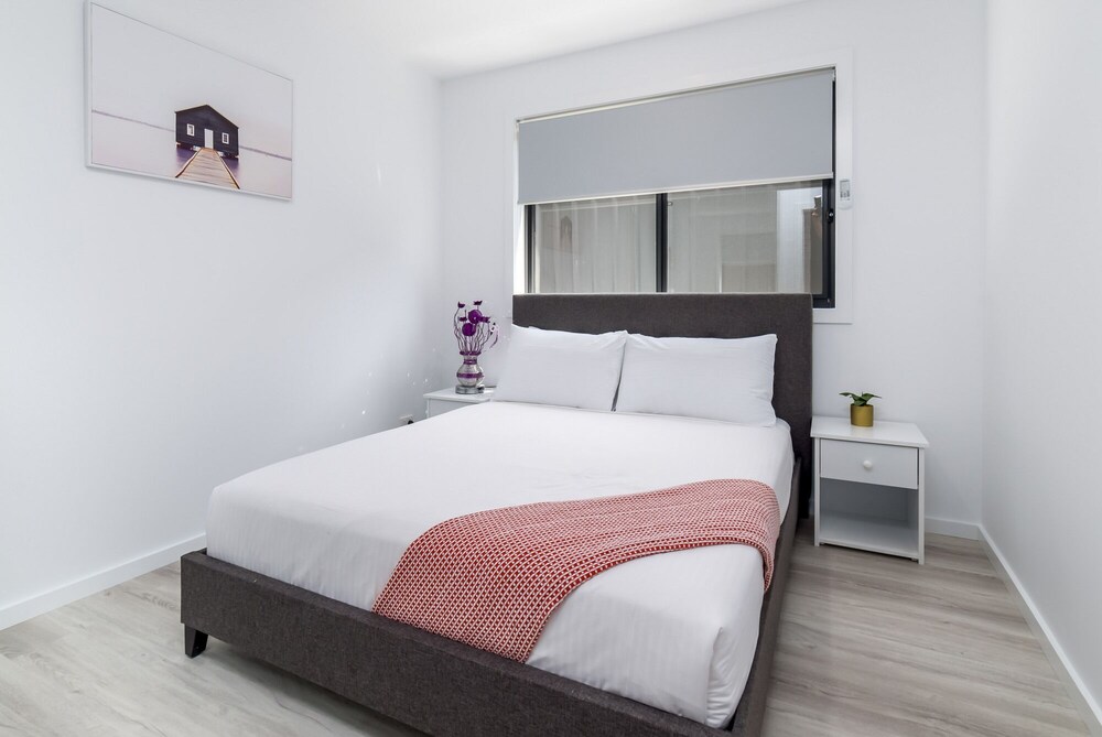 Chic 2-bed Home With Backyard, Bbq & Parking - キャンベラ