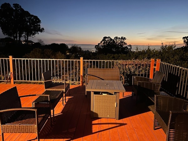 Sun-lit, Luxurious 3br Home Ideal For Families - Hayward, CA