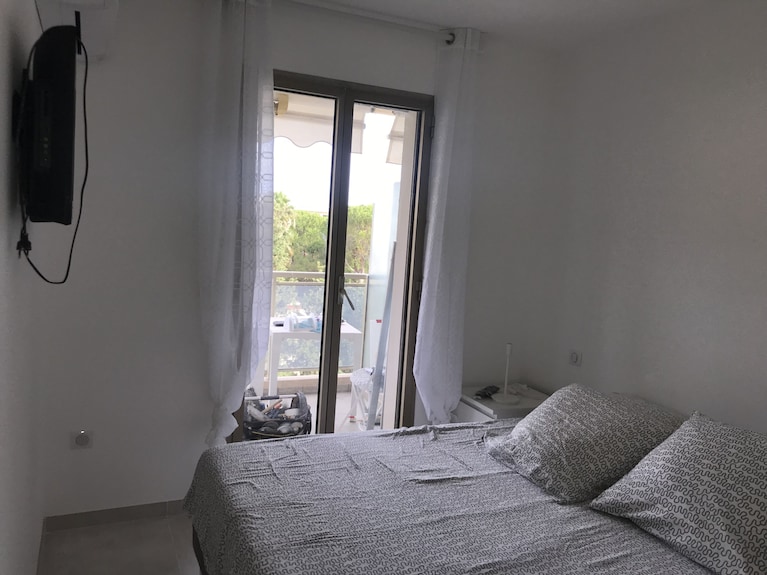 Magnifique 2p Vue Mer Piscine Grande Terrasse Pk - Le Cannet