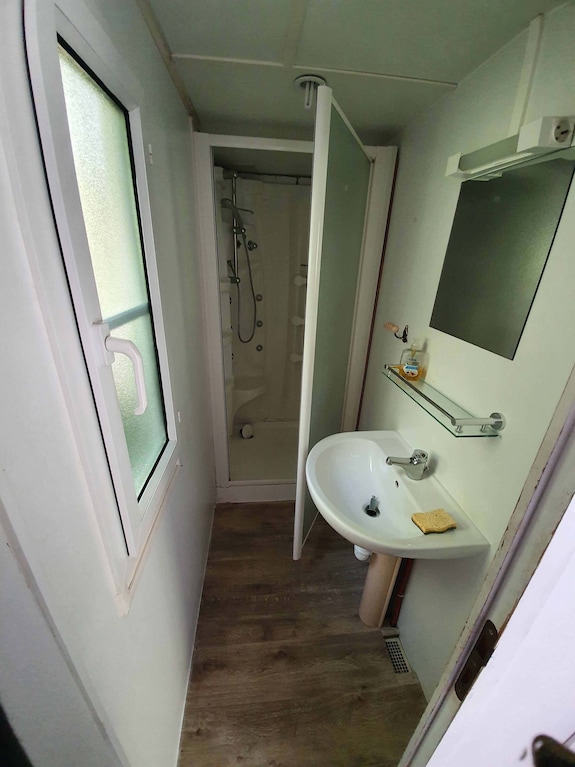 Rentals At Our Nature Campsite With Large Spring-water Swimming Pool - Pyrénées-Orientales