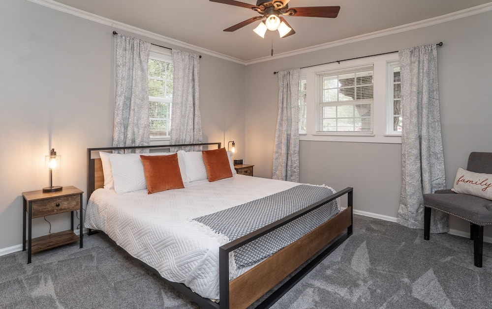 The Trail Retreat - 5 Mi From Paris Island And 1 Mi From Downtown - Beaufort, SC